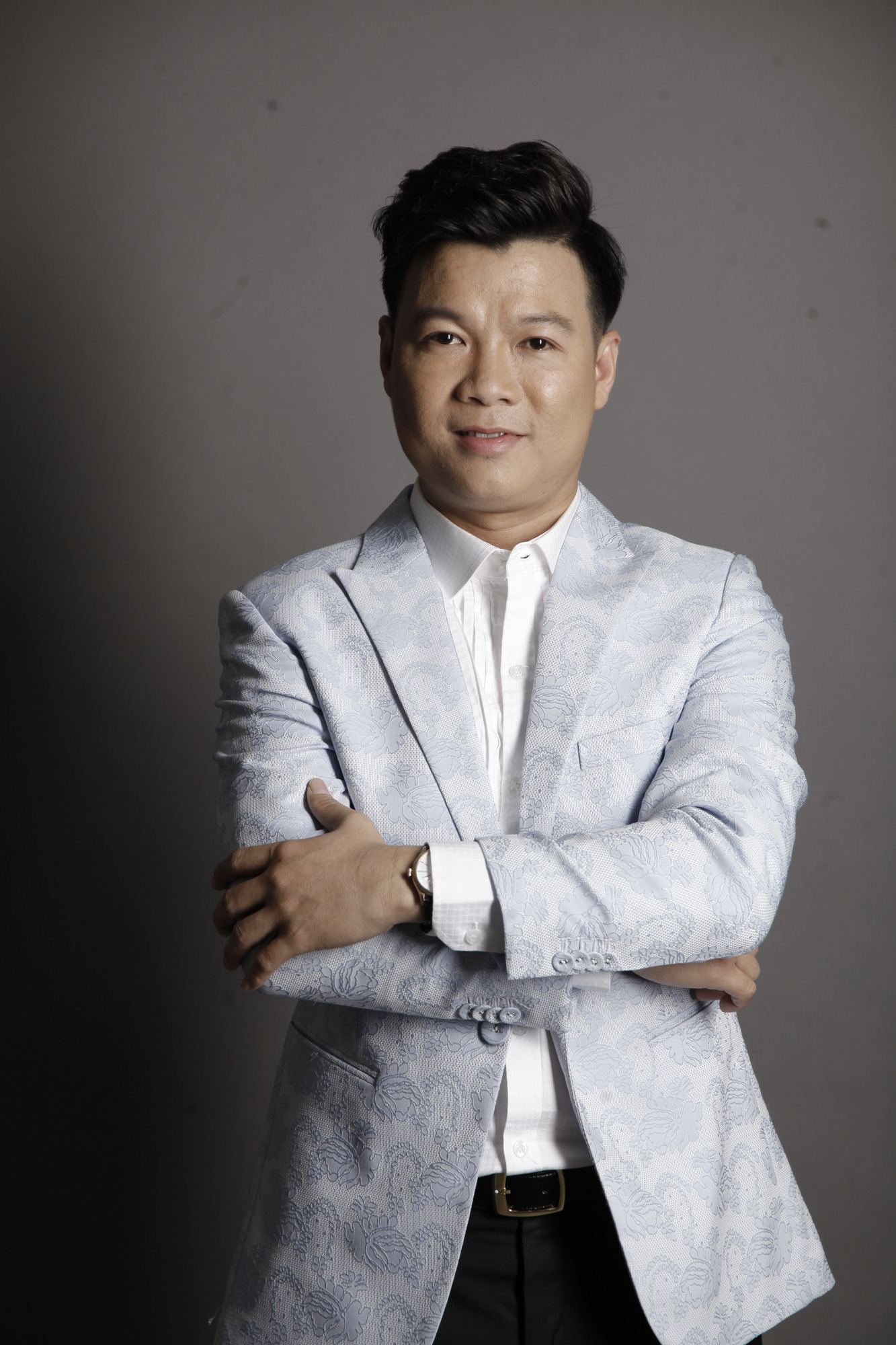 Coast Guard, military pilots, submarines... in Nguyen Ba Hung's songs - Vietnam.vn