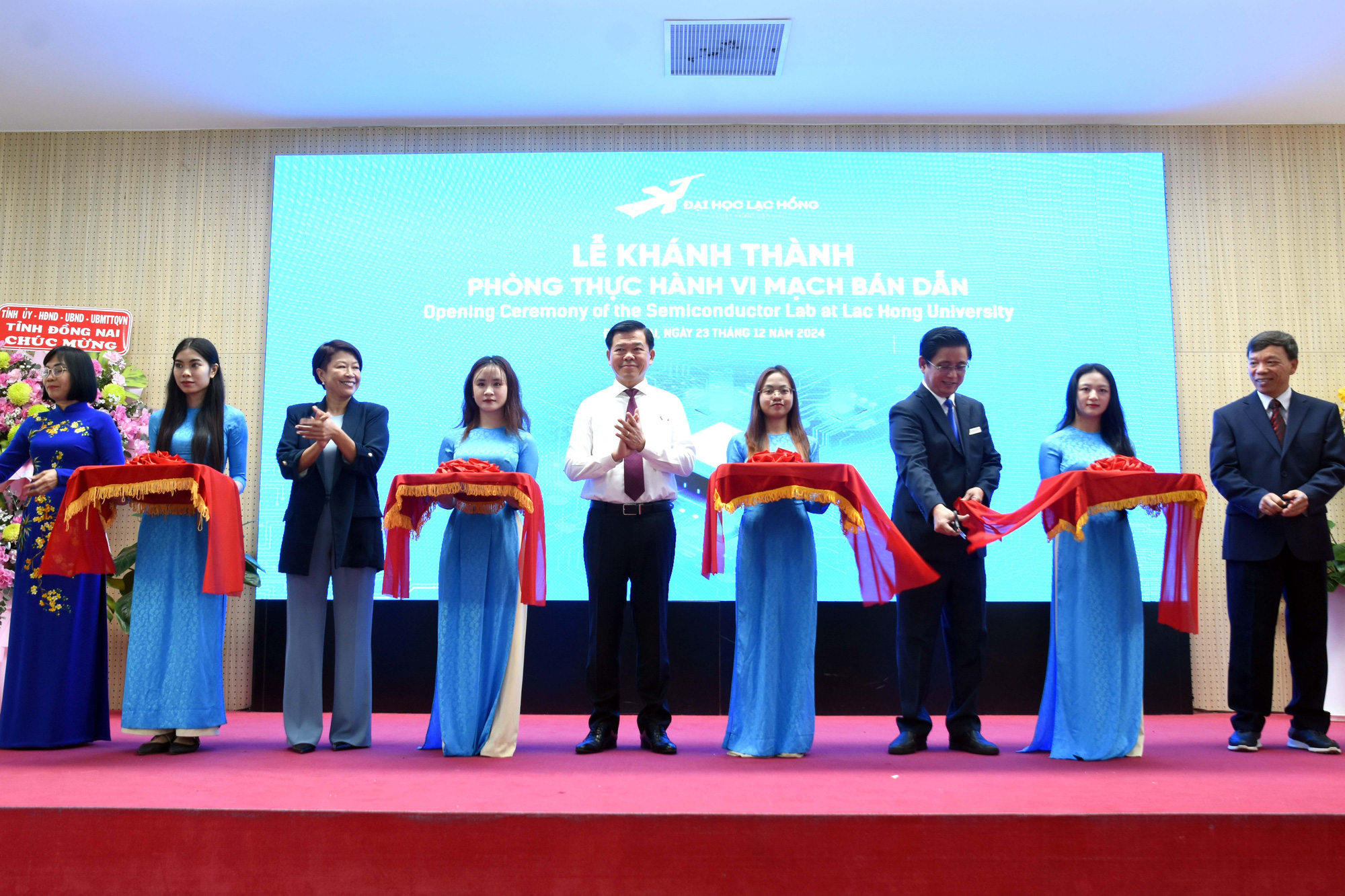 Đồng Nai có phòng thực hành vi mạch bán dẫn 6,7 tỉ đồng - Tuổi Trẻ Online