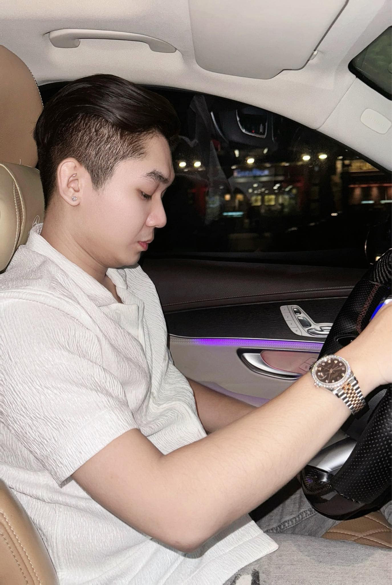 Cuộc sống sang chảnh của rapper Lil Ken vừa bị bắt vì lừa tiền tỉ ...