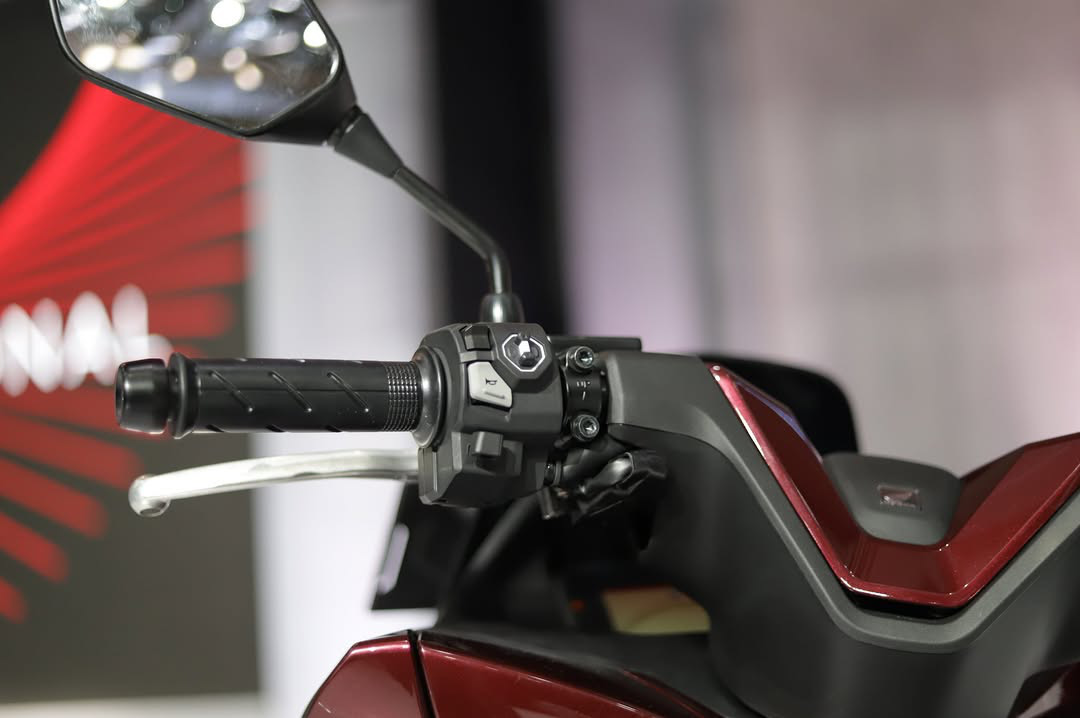 Honda PCX 160 2025 ra mắt: Diện mạo mới, thêm tính năng, động cơ cũ ...
