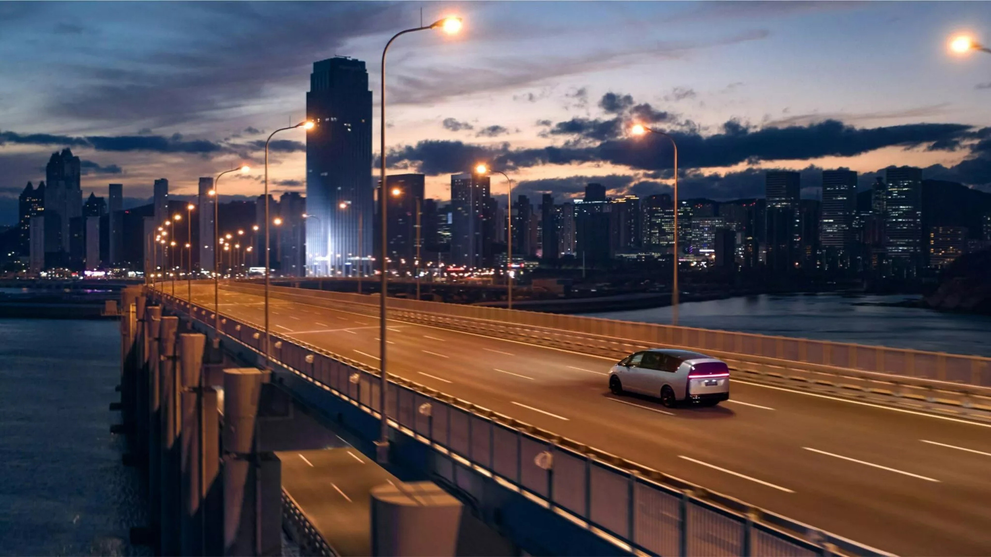 Xe điện MPV Trung Quốc to như Alphard: Sạc 12 phút đi 500km - Tuổi Trẻ Online