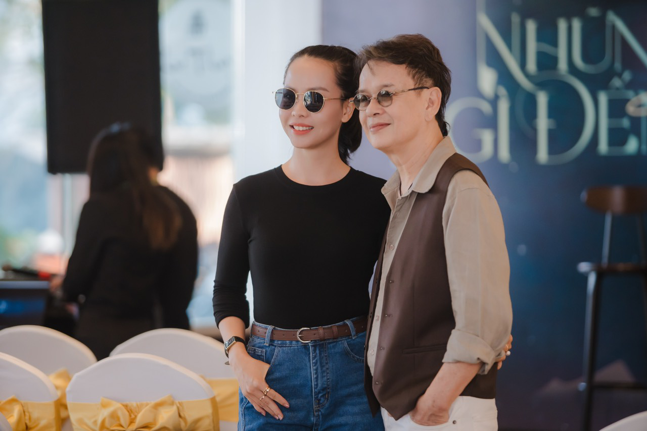 Nhạc sĩ Đức Huy 'chơi lớn' trong live show 60 năm - Tuổi Trẻ Online