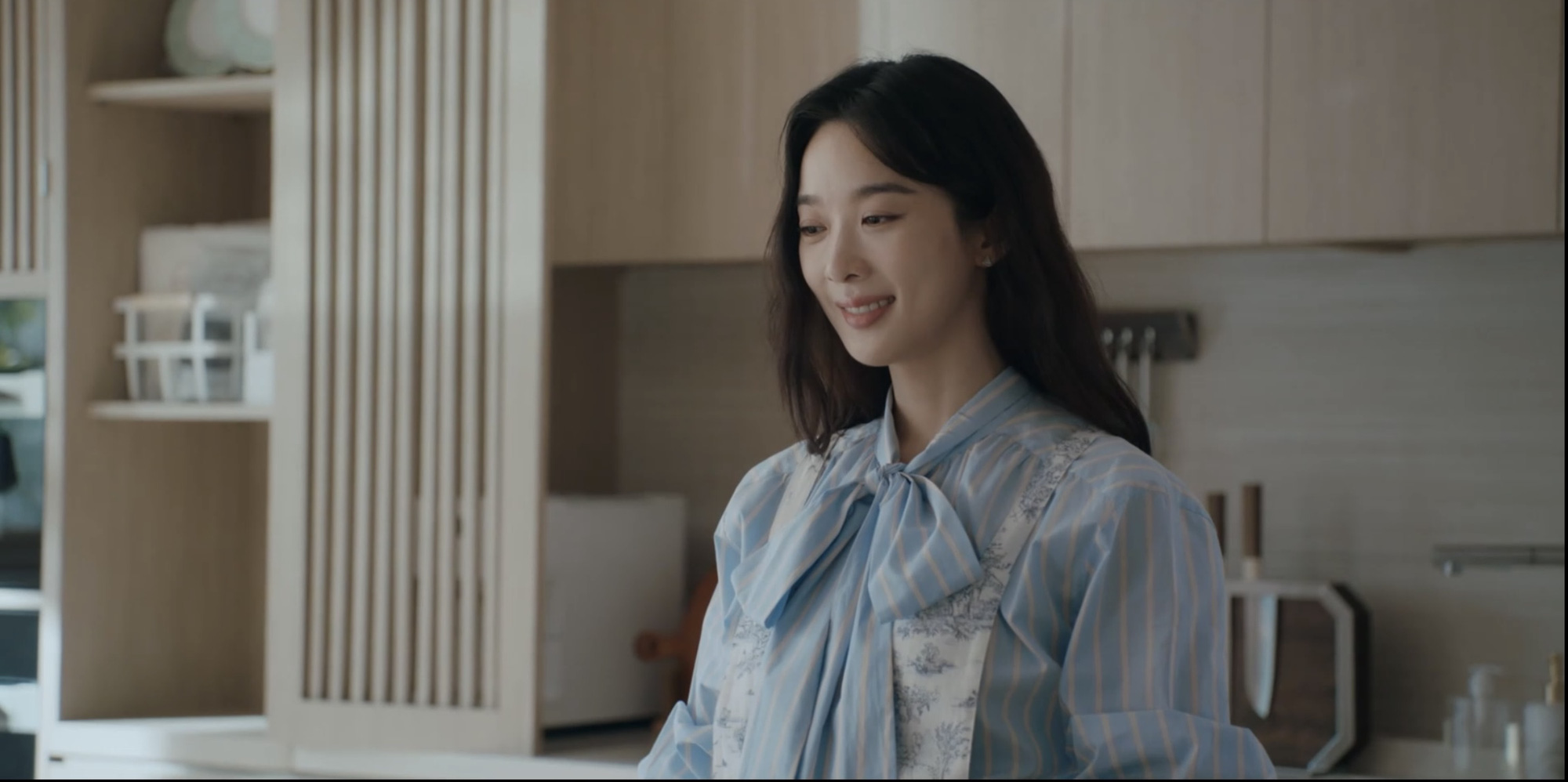 Lee Chung Ah bất ngờ hóa 'ác nữ' khiến Lee Bo Young sốc nặng - Tuổi Trẻ ...