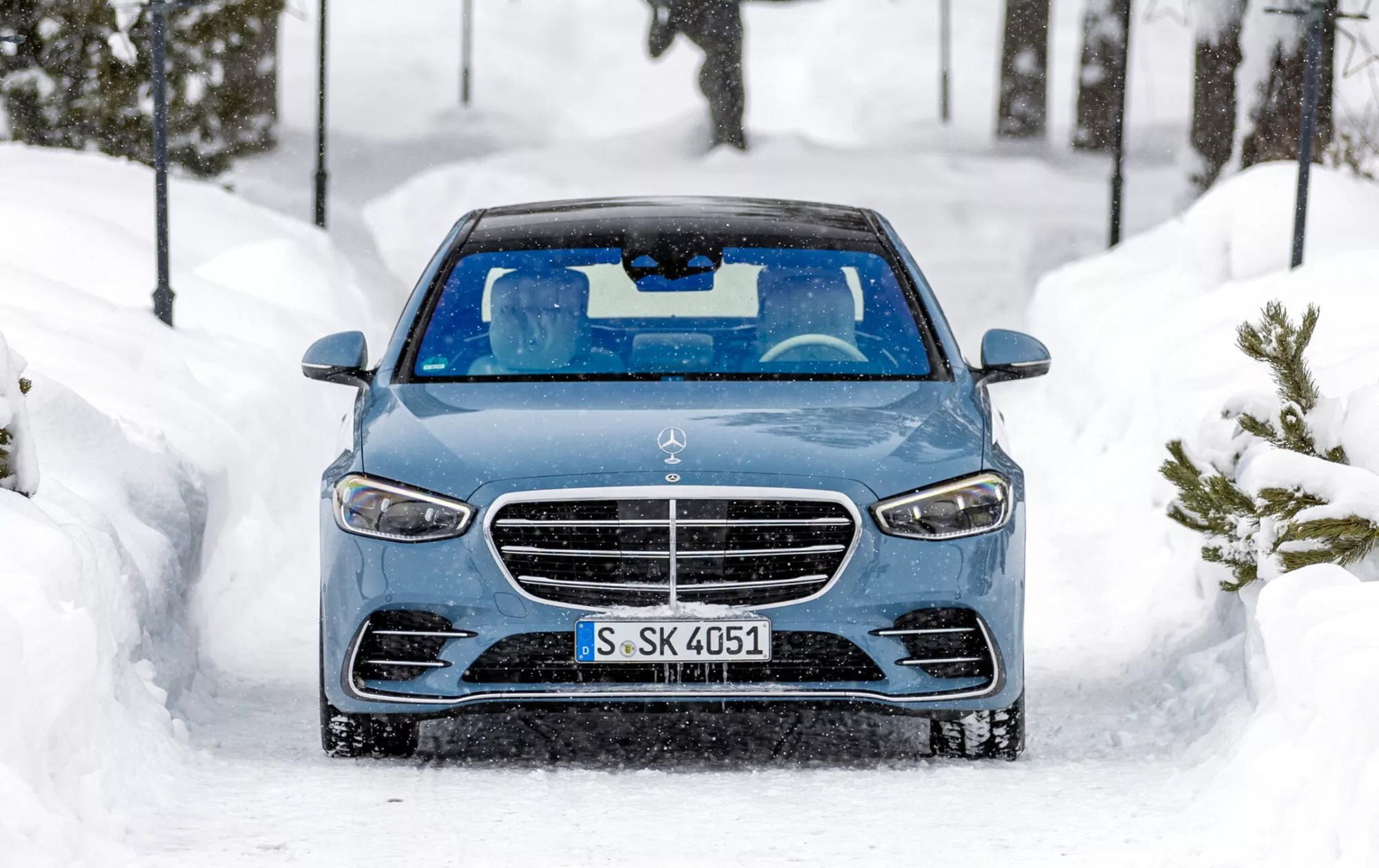 Mercedes-Benz S-Class 2024 nâng cấp công nghệ thông minh hơn - Tuổi Trẻ ...