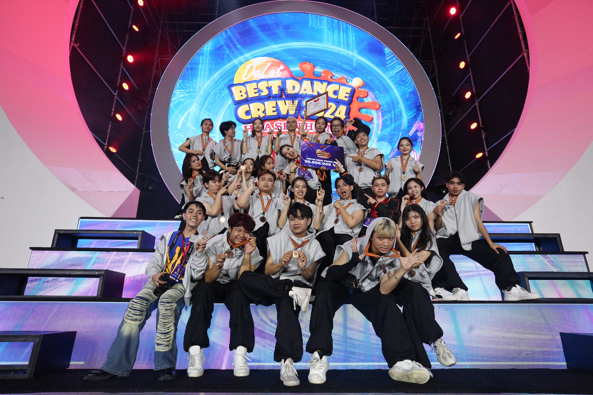 Quán quân Dalat best dance crew 2024 gọi tên nhóm Big Boom Dance Team ...