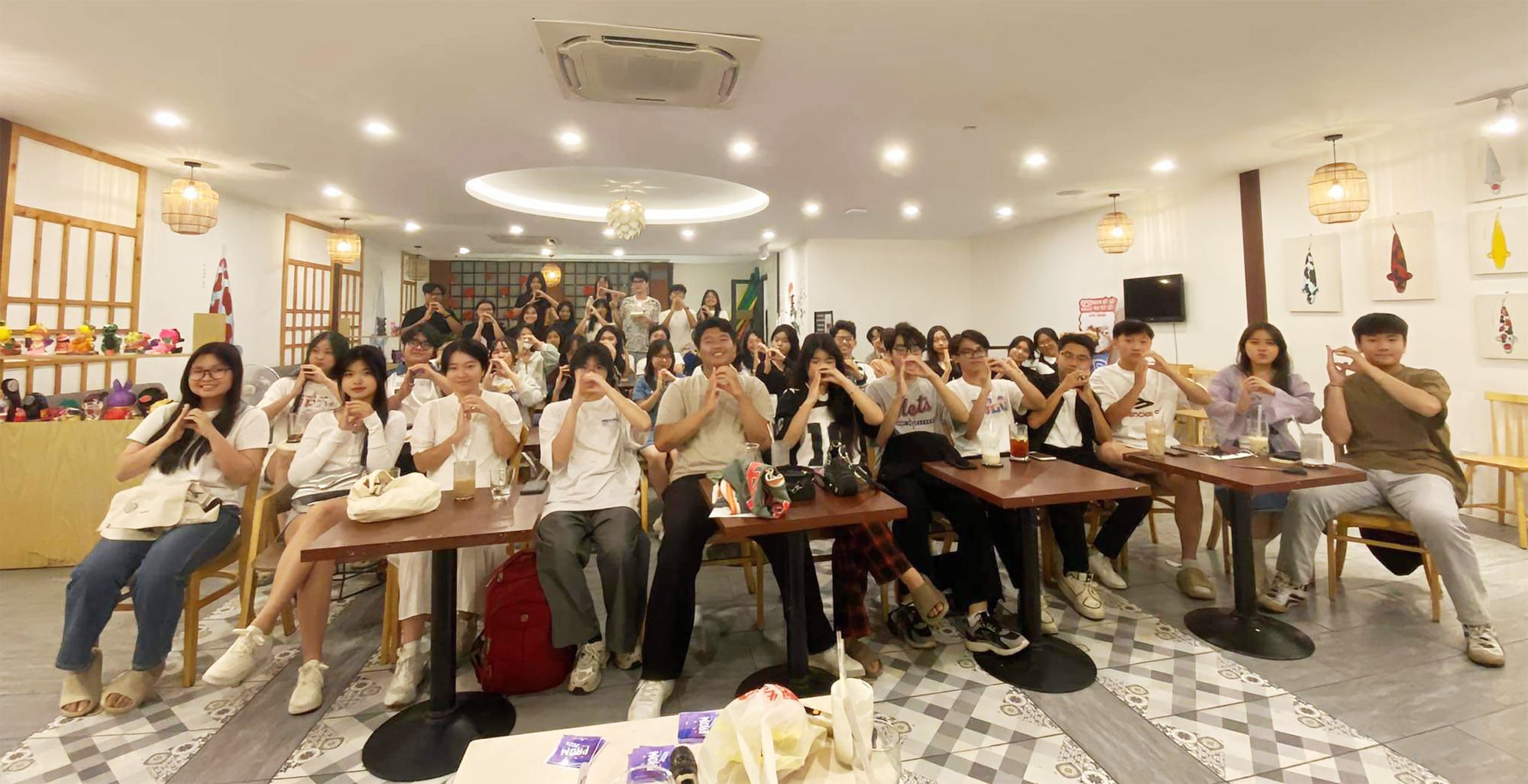 Điểm danh những prom đang được teen THPT mong ngóng