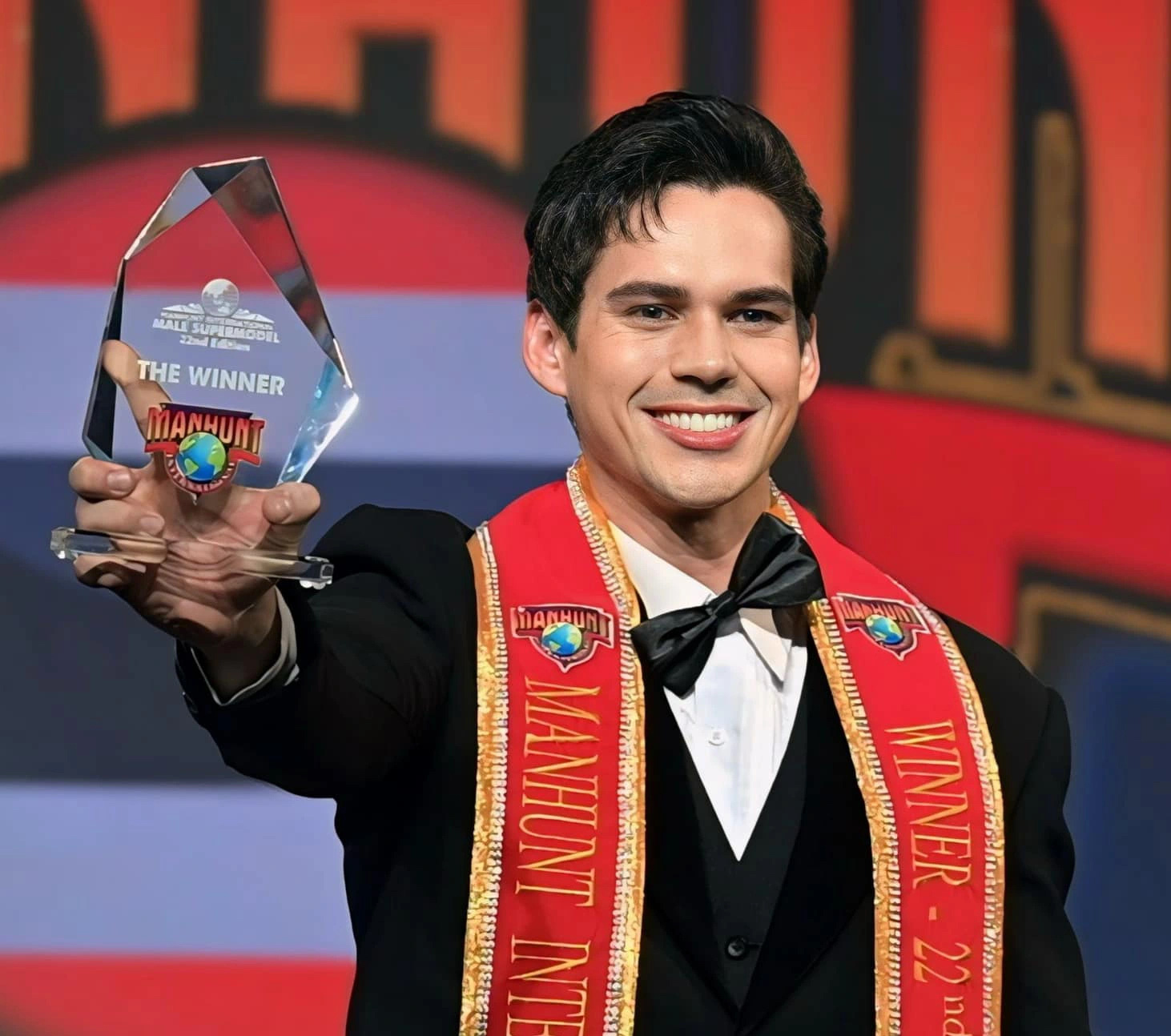 Thái Lan đoạt nam vương, bác sĩ Huỳnh Võ Hoàng Sơn trượt top 20 Manhunt ...