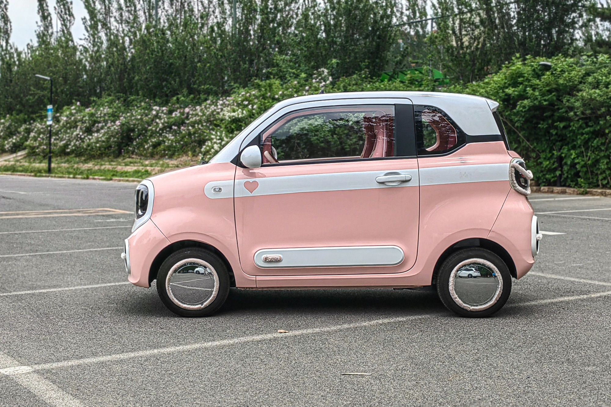 Rẻ hơn Wuling Mini EV, mẫu ô tô điện mini hứa hẹn gây sốt, có cả bản ...