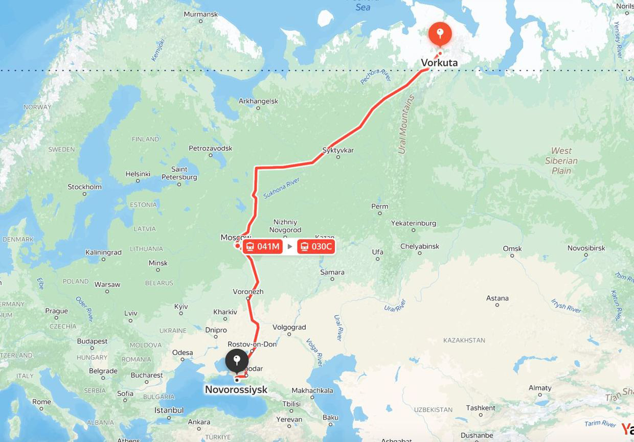 Tàu chở khách chệch đường ray ở Nga, 70 người bị thương - Tuổi Trẻ Online