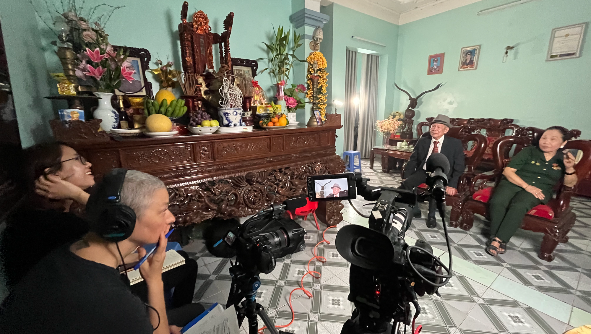 Nữ đạo diễn Mỹ Samantha Farinella: Tôi bị mê hoặc bởi ý chí của con người Việt Nam - Tuổi Trẻ Online