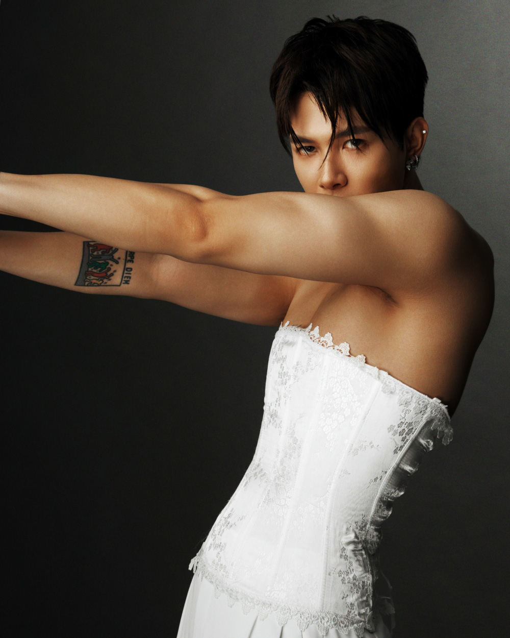 Anh Tú Atus bị nghi 'chôm' váy áo của Diệu Nhi, gây sốc với tạo hình ...