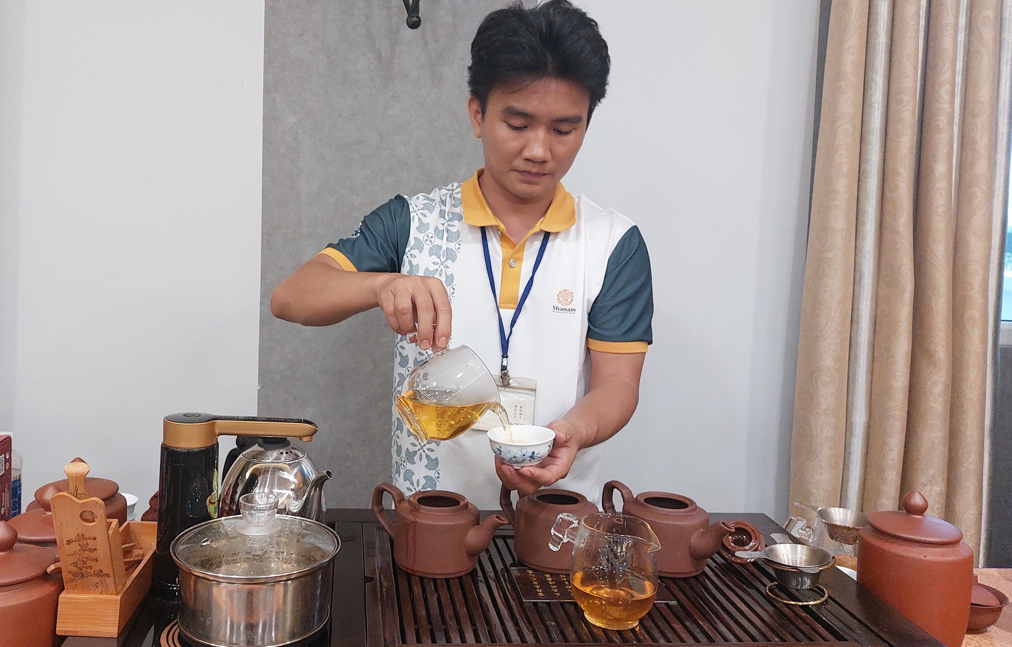 Ai cũng uống trà, nhưng mấy ai hiểu văn hóa trà Việt? - Tuổi Trẻ Online