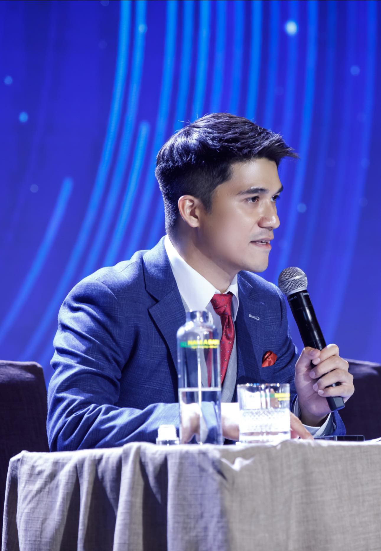 Ban tổ chức Miss Cosmo tăng cường biện pháp an toàn sau sự cố sập sân ...