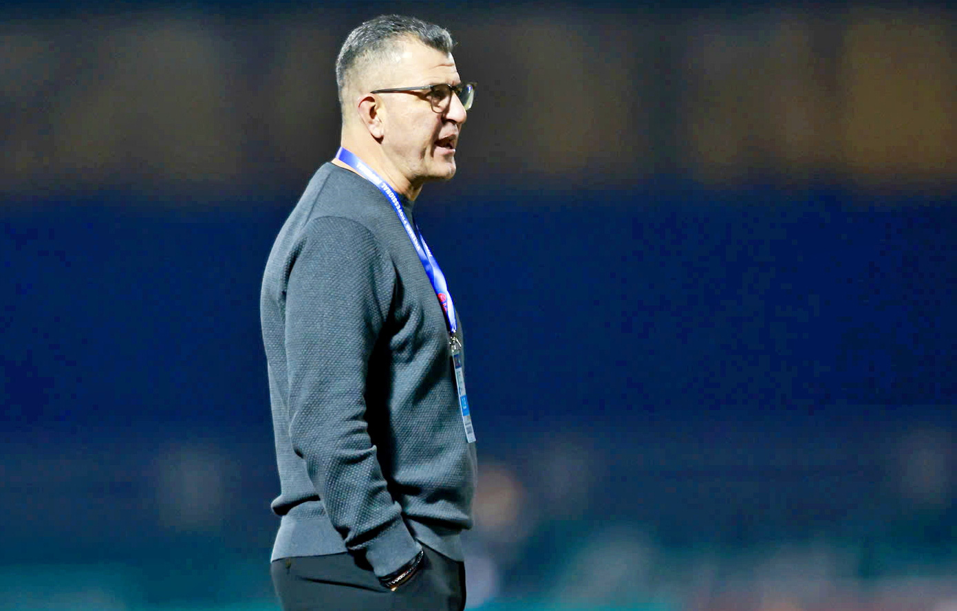 Giám đốc kỹ thuật Cristiano Roland thua trận đầu tiên với CLB Đà Nẵng ...