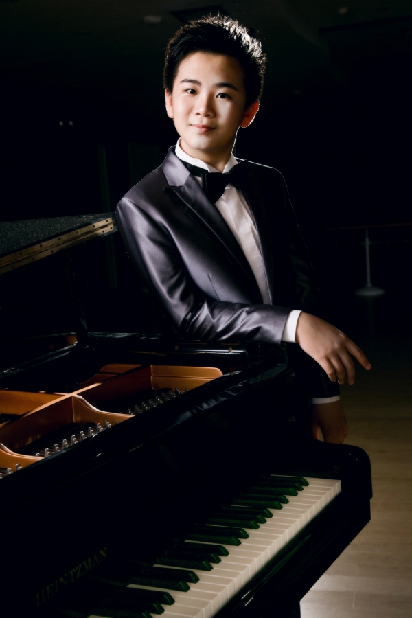 Thần đồng piano 13 tuổi Peter Leung trở lại Việt Nam với đêm nhạc Peter ...