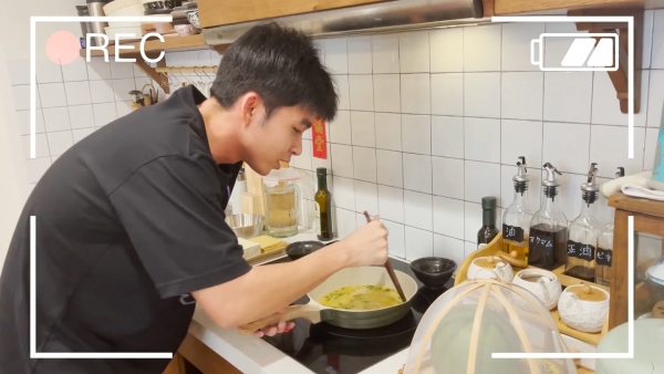 Đừng tìm Thỏ trắng yếu đuối ngày xưa nữa, Jun Phạm bây giờ mạnh mẽ nhiều rồi