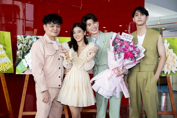 NTK Nguyễn Minh Công ghi tên mình vào sách Kỉ lục Việt Nam với dự án Fashion - Food