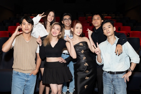 Chị em Sam, Tiểu Vy rủ nhau bán bắp - nước xuyên miền Tây