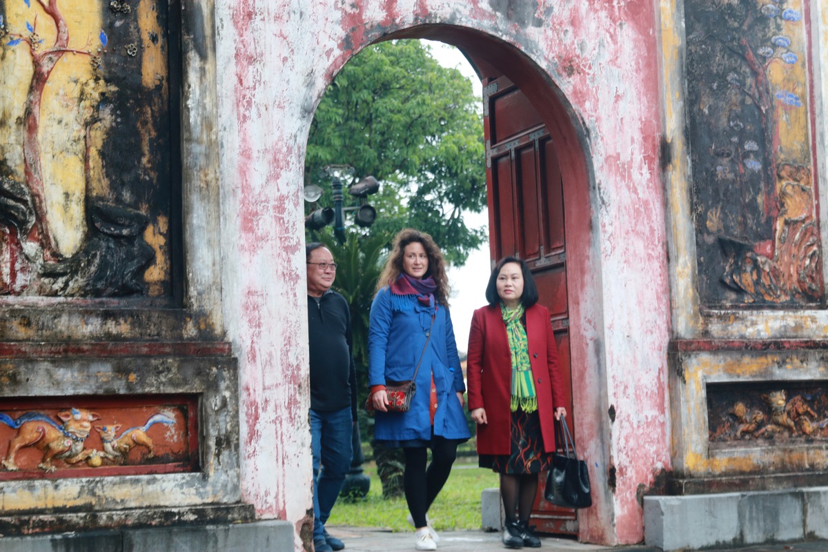 TS Amandine Dabat: Tôi muốn mọi người biết về vua Hàm Nghi như một nghệ ...