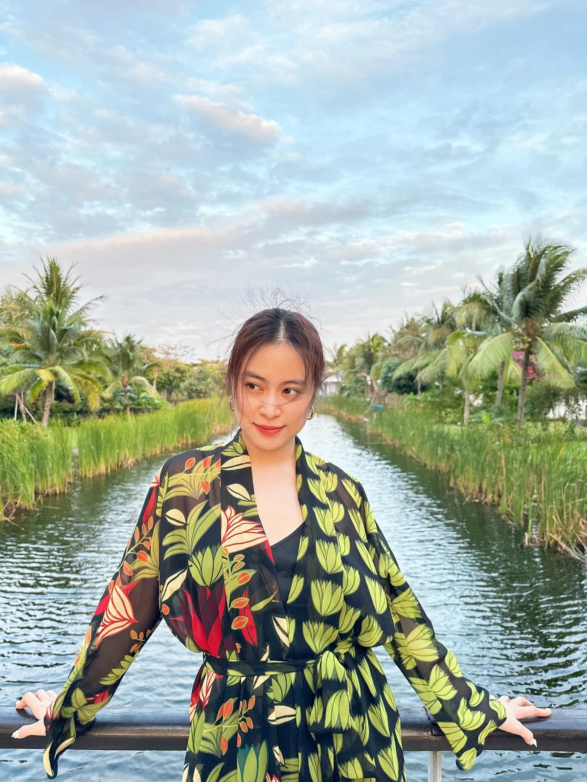 10 năm đầy nước mắt và hoa hồng của Hoàng Thùy Linh - Tuổi Trẻ Online