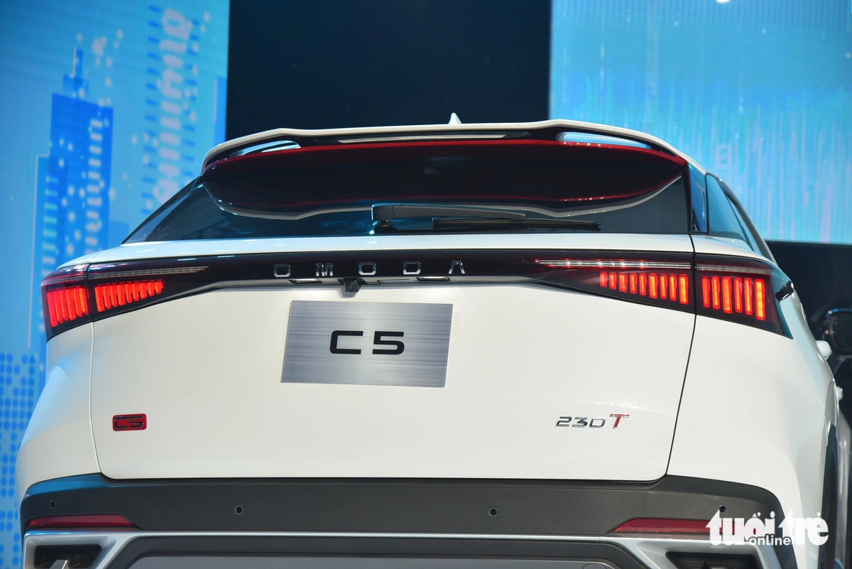 Omoda C5 ra mắt Việt Nam: Giá từ 589 triệu, có ADAS cạnh tranh Xforce ...