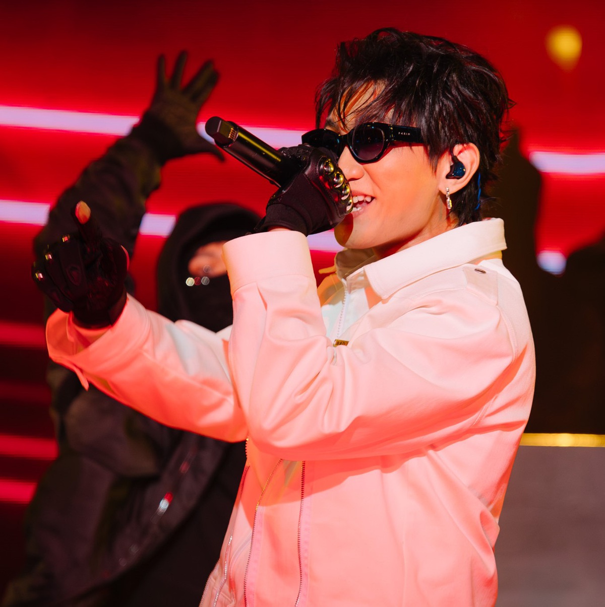 MANBO của tổ đội HIEUTHUHAI được cứu, lần đầu ba rapper nữ vào chung ...