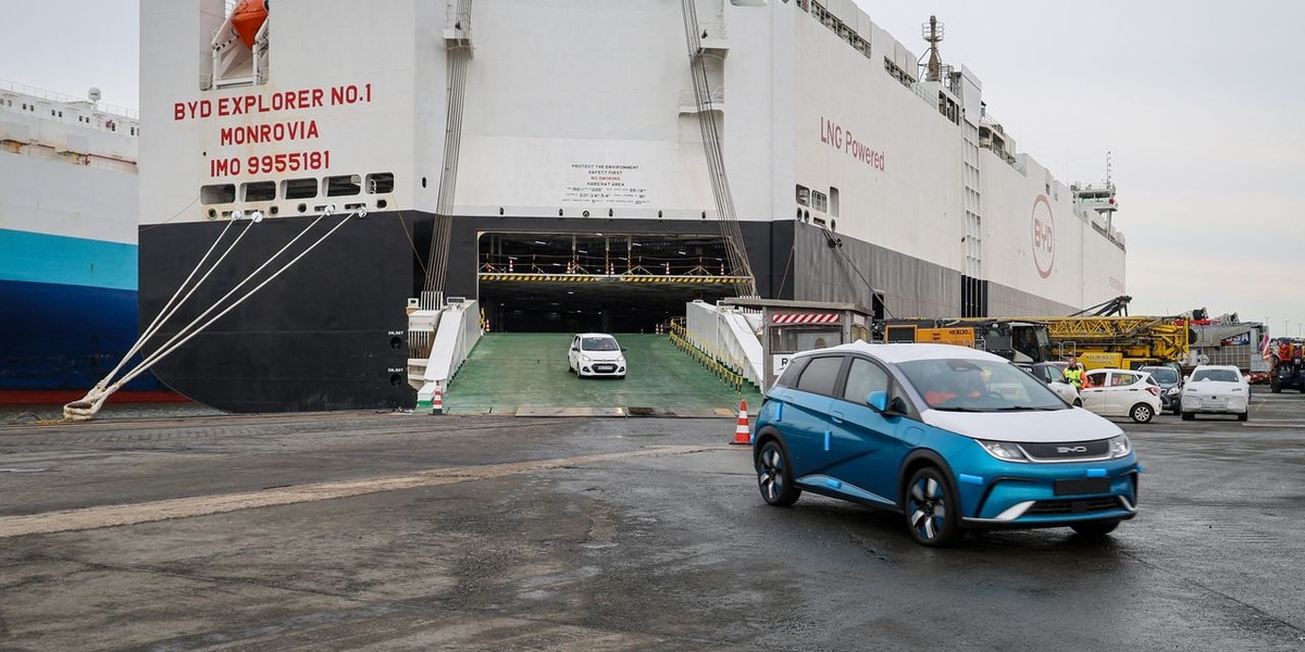 BYD 'sa chân' ở nút thắt không ngờ, cơ hội cho Tesla, VinFast? - Tuổi ...