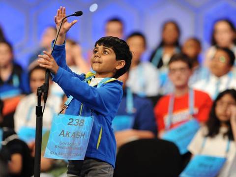 Akash Vukoti - 'thần đồng' đánh vần đáng yêu gây sốt nước Mỹ - Tuổi Trẻ ...