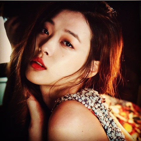 Sulli treo cổ tự tử: Bi kịch dạy làm thần tượng, ai dạy làm người ...