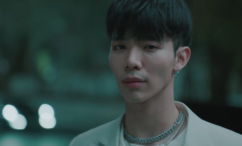 Erik ra MV về tình yêu không bền của người nổi tiếng: 'Em không sai, chúng ta sai' - Tuổi Trẻ Online