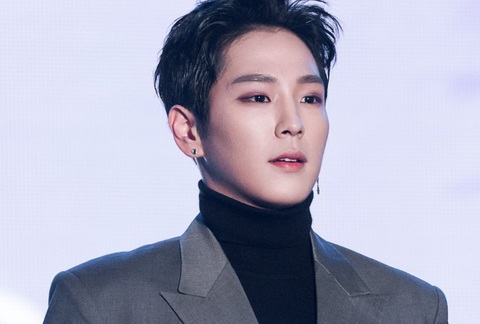 Mai Phương Thúy nấu ăn sáng cho y bác sĩ Bệnh viện Bệnh nhiệt đới ...