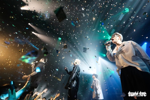 Da LAB bùng nổ với 15 ca khúc trong live show ra mắt MV mới - Tuổi Trẻ ...