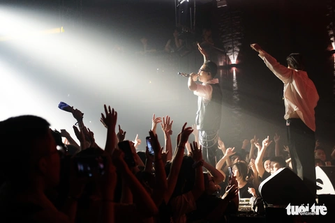 Da LAB bùng nổ với 15 ca khúc trong live show ra mắt MV mới - Tuổi Trẻ ...