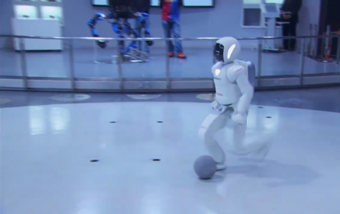 Robot Asimo 'nghỉ hưu' sau 20 năm - Tuổi Trẻ Online