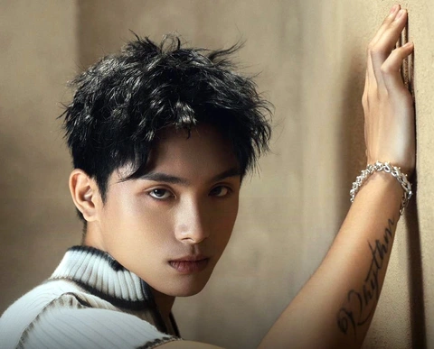 GREY D tỏa sáng năm 2023, tự hào khi diễn trong đêm nhạc Maroon 5 ...