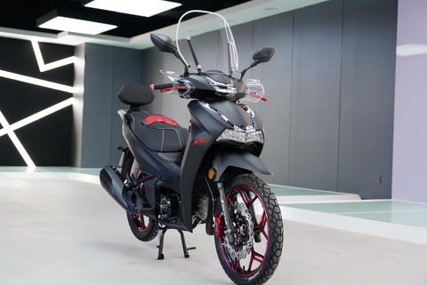 Xe máy lạ khiến dân mạng xôn xao: Trông như Honda SH, nhưng là xe số ...