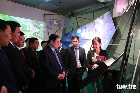 Hai câu hỏi của Thủ tướng khi thăm mô hình thành phố thông minh ...