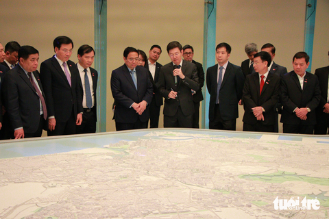 Hai câu hỏi của Thủ tướng khi thăm mô hình thành phố thông minh ...