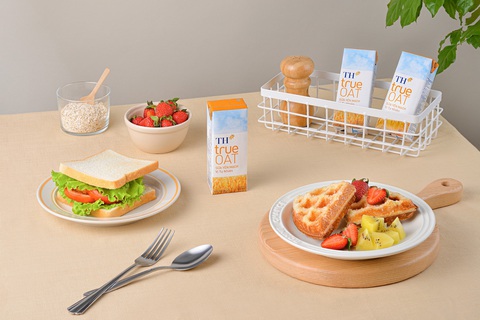 Sữa Yến Mạch Vị Tự Nhiên TH true OAT: Nguồn dinh dưỡng lành mạnh từ thiên nhiên - Tuổi Trẻ Online