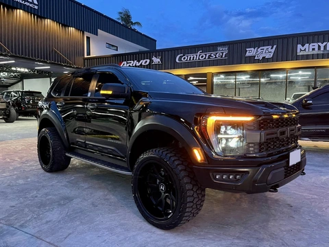 Hãng nói không với Ford Everest Raptor, giới độ xe làm luôn - Tuổi Trẻ ...