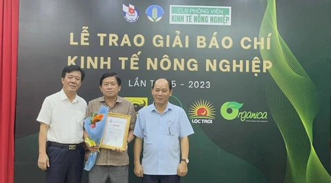 Báo Tuổi Trẻ đoạt giải nhì và giải khuyến khích Giải báo chí kinh tế ...