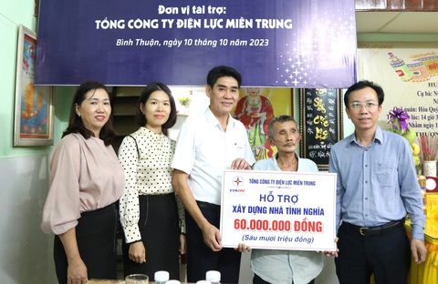 Năm 2024, EVNCPC chi 4,2 tỉ đồng xây dựng 70 nhà tình nghĩa - Tuổi Trẻ ...