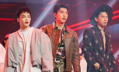 Negav rút khỏi concert thứ 2 Anh trai say hi: Mạng là ảo nhưng hệ quả ...