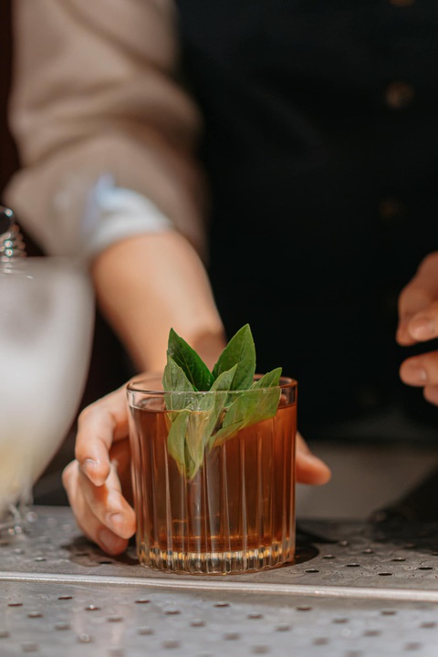 Ăn uống tinh tế ở Sài Gòn theo gu Chef Peter Cường Franklin - Tuổi Trẻ ...