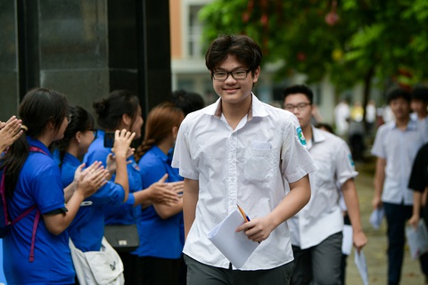 Đề thi tiếng Anh tuyển sinh lớp 10 Hà Nội: Vừa sức, không đánh đố - Tuổi Trẻ Online