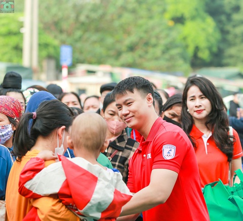 ROX Group phát triển doanh nghiệp dựa trên 3 trụ cột về nhân sự - Tuổi ...