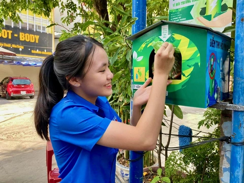 Cuộc thi Tái tạo xanh: Xây nhà thu gom pin cũ - Tuổi Trẻ Online