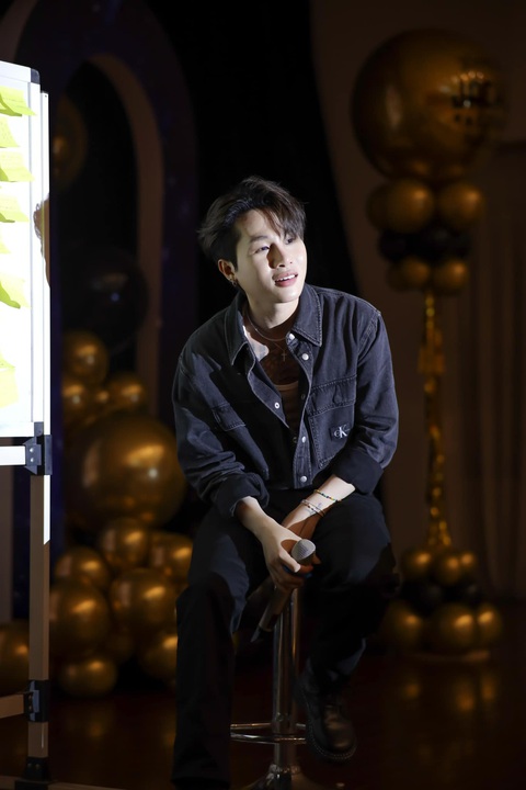 Lightstick vừa phát hành, Jack gặp ngay sóng gió - Tuổi Trẻ Online