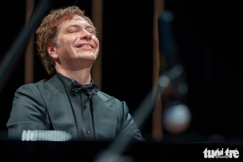 Nghệ sĩ có sáng tác được biểu diễn ở Trạm vũ trụ quốc tế Steve Barakatt ...