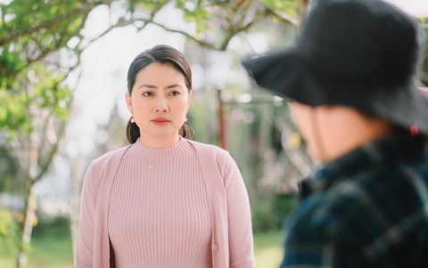 Ngọc Lan, Hồng Ánh dầm mưa trong thời tiết 11 độ - Tuổi Trẻ Online